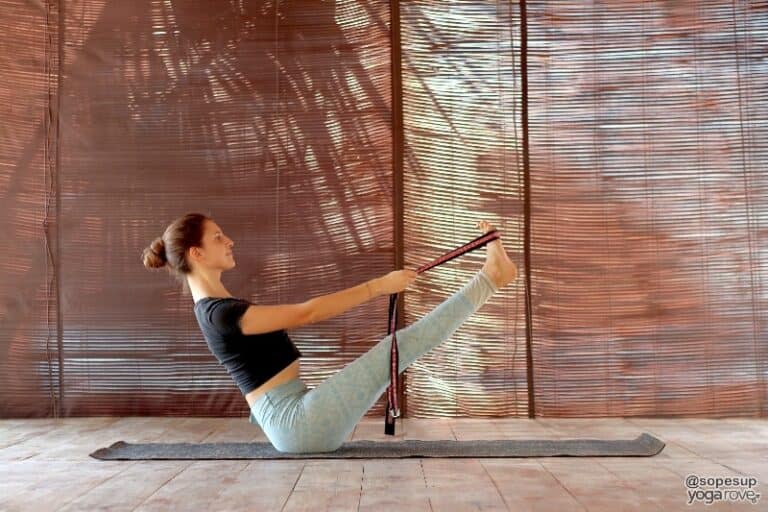 How to Use a Yoga Strap: 18 Yoga Strap Stretches for Beginners - Yoga Rove