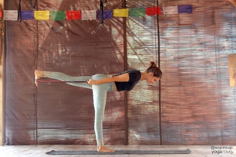 How to Use a Yoga Strap: 18 Yoga Strap Stretches for Beginners - Yoga Rove